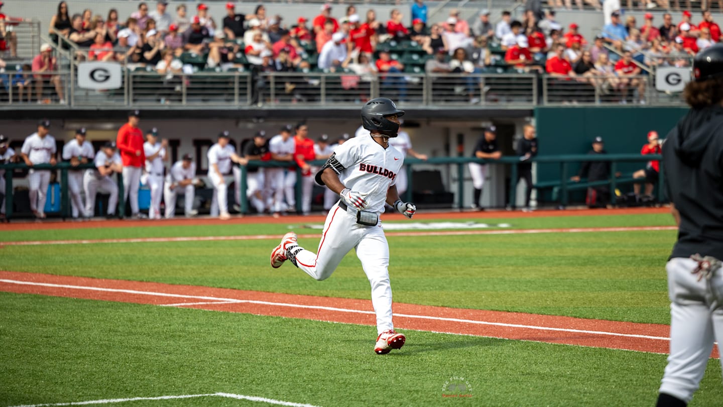 LIVE Updates: Georgia vs Texas Game Two