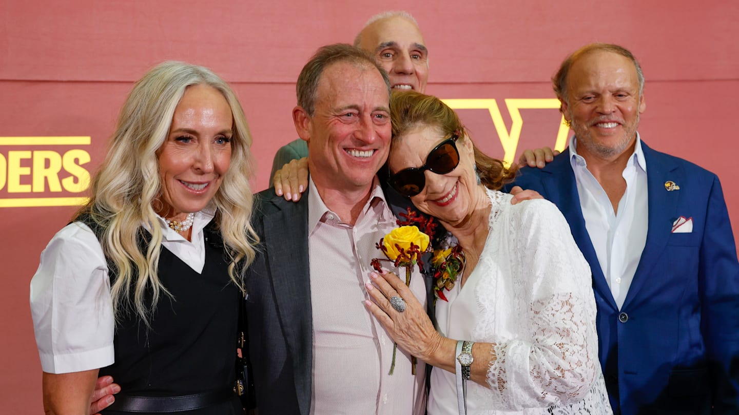 Commanders co-owner pours fuel on bitter Cowboys rivalry with fiery jab