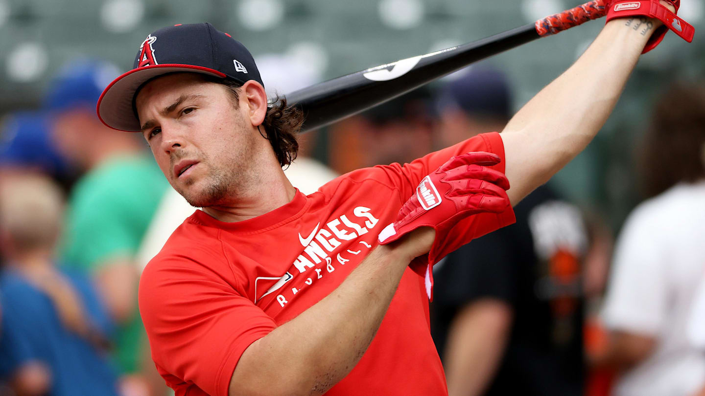 Former Phillies top prospect cut by Angels after more big league struggles