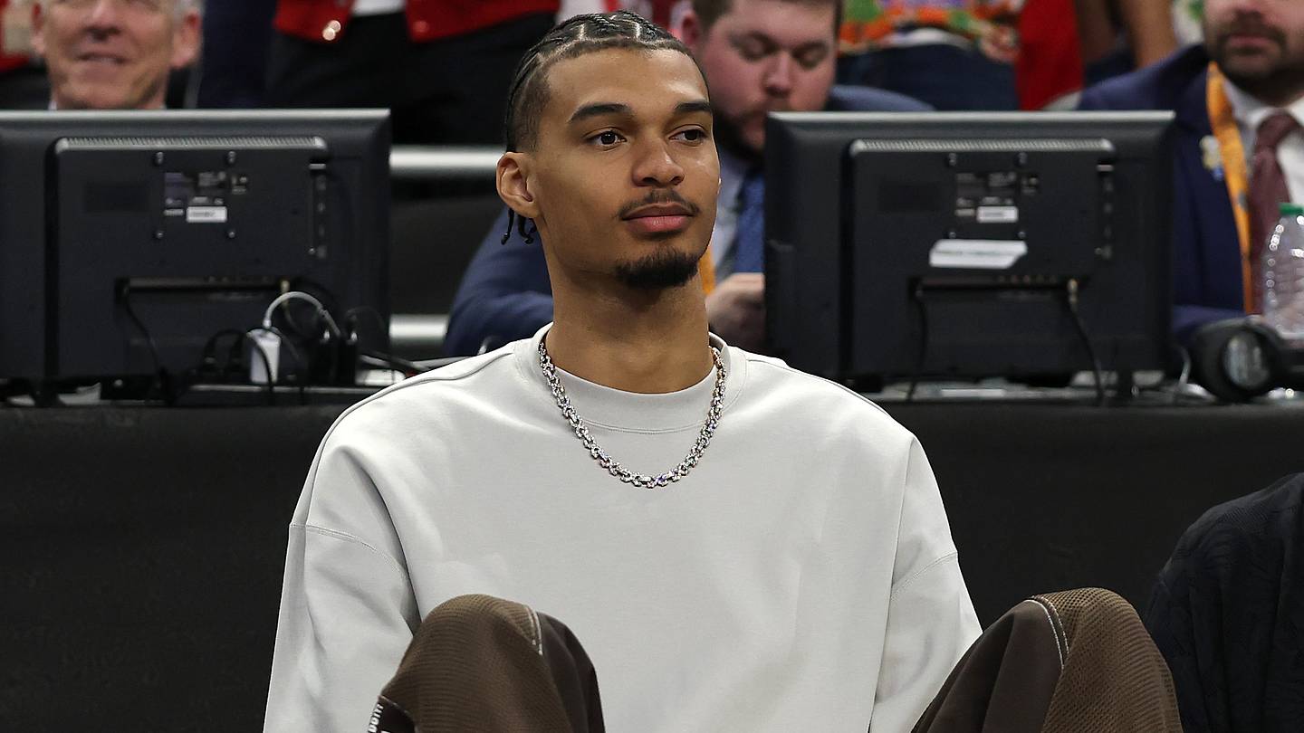 SGA proves NBA analytics have taken things too far and Spurs must adjust