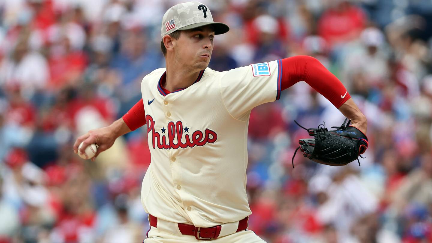 Phillies top prospect is forcing a major front office decision