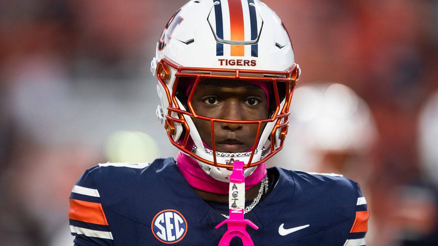 Texas WR Cam Coleman Announces Major NIL Deal