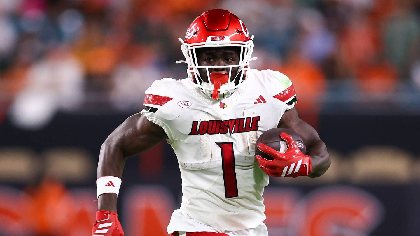 Mom knows best: Isaac Brown expected to return for Louisville's bowl game