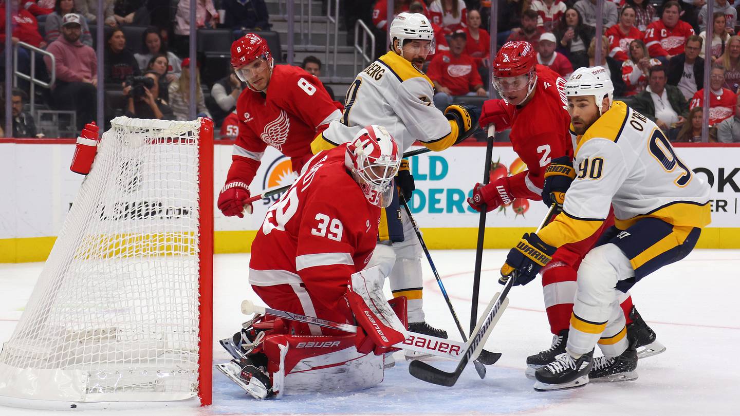 Cam Talbot dazzles in Detroit's first victory of the regular season