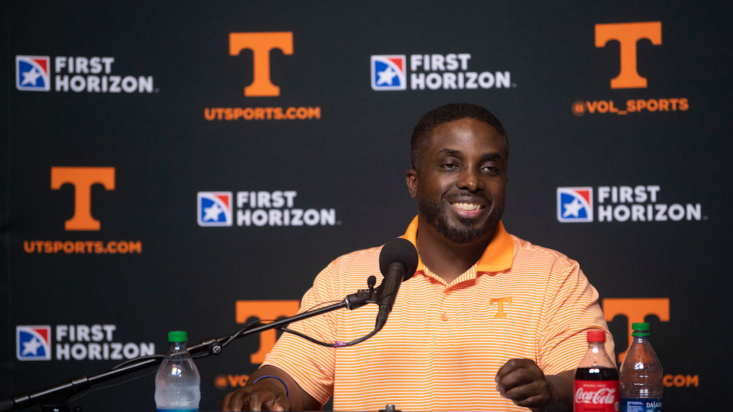 New Tim Banks report all but confirms he'll be back with Tennessee next season