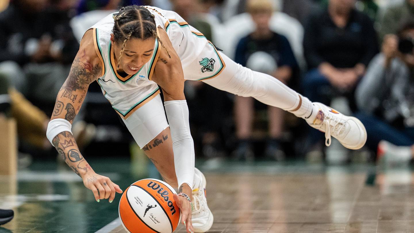 Natasha Cloud, Liberty Stifle Sparks in Happy Homecoming