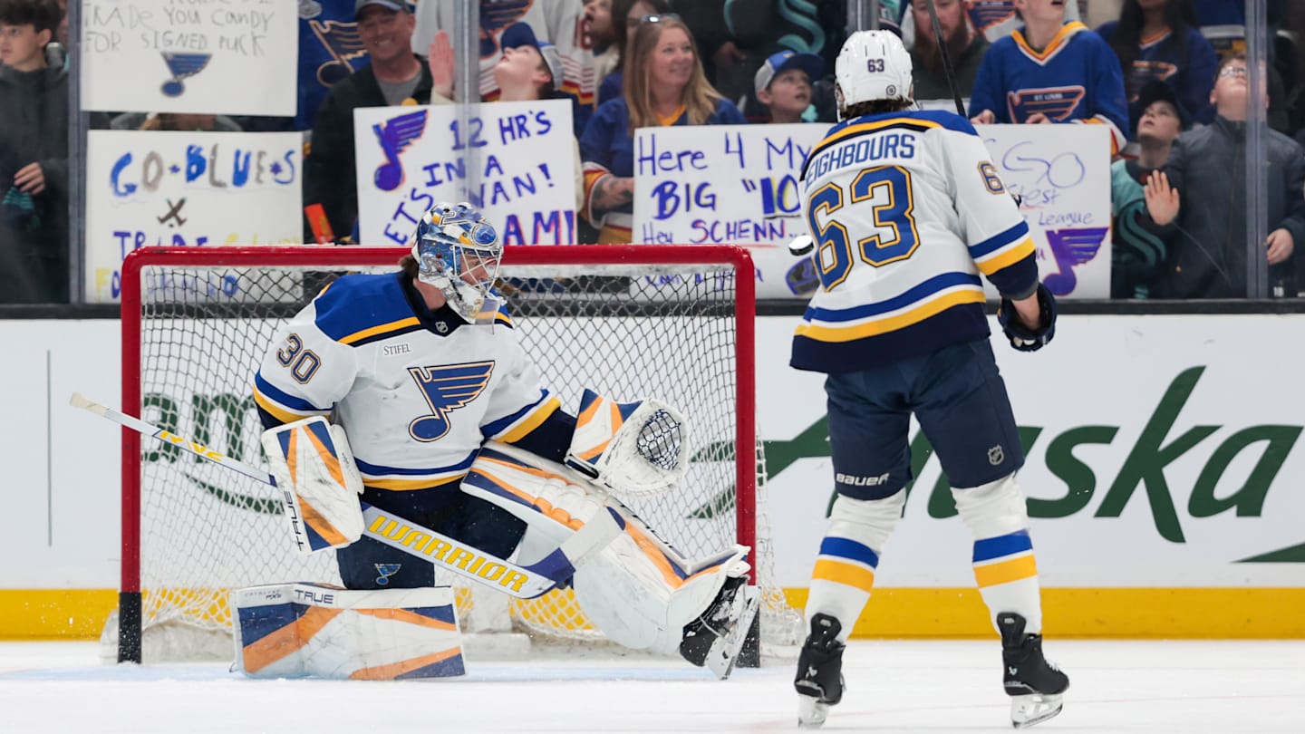 Blues' loss to division rivals featured encouraging bright spots