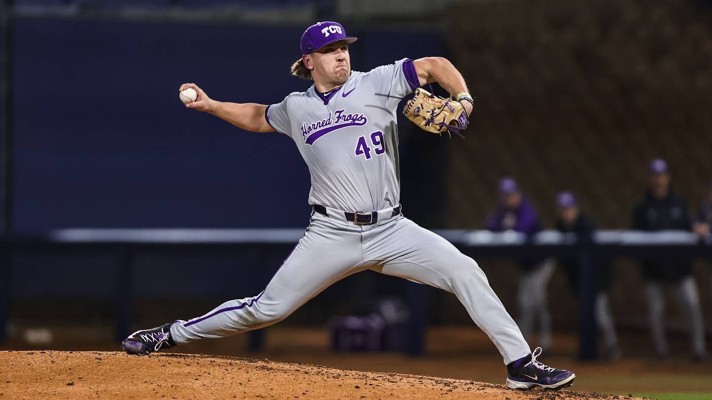 TCU Baseball Surges to 9-2 Victory over San Diego