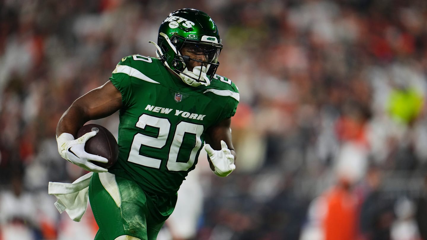 Breece Hall gets NY Jets fans hyped for 2024 season with optimistic quote