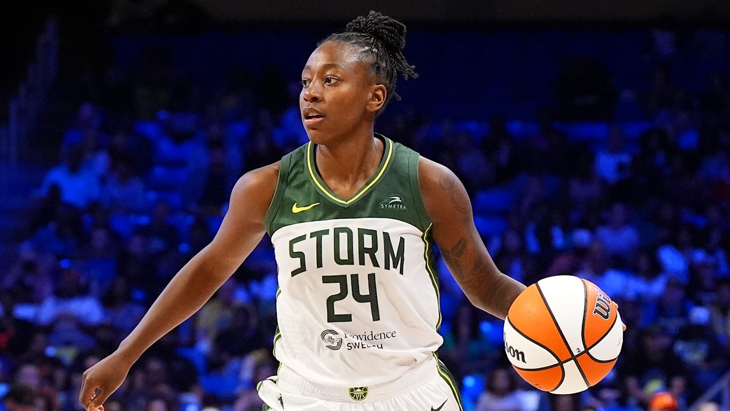 Las Vegas Aces projected starting lineup after Jewell Loyd trade