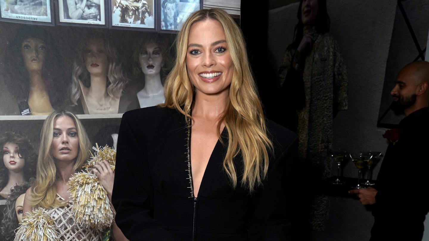 Margot Robbie has yet to win a Golden Globe which feels criminal