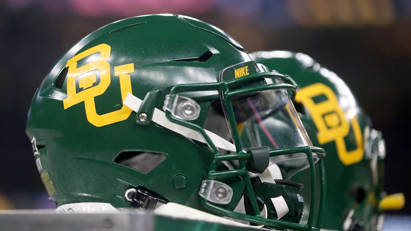 A top pass rusher to leave Baylor after one season