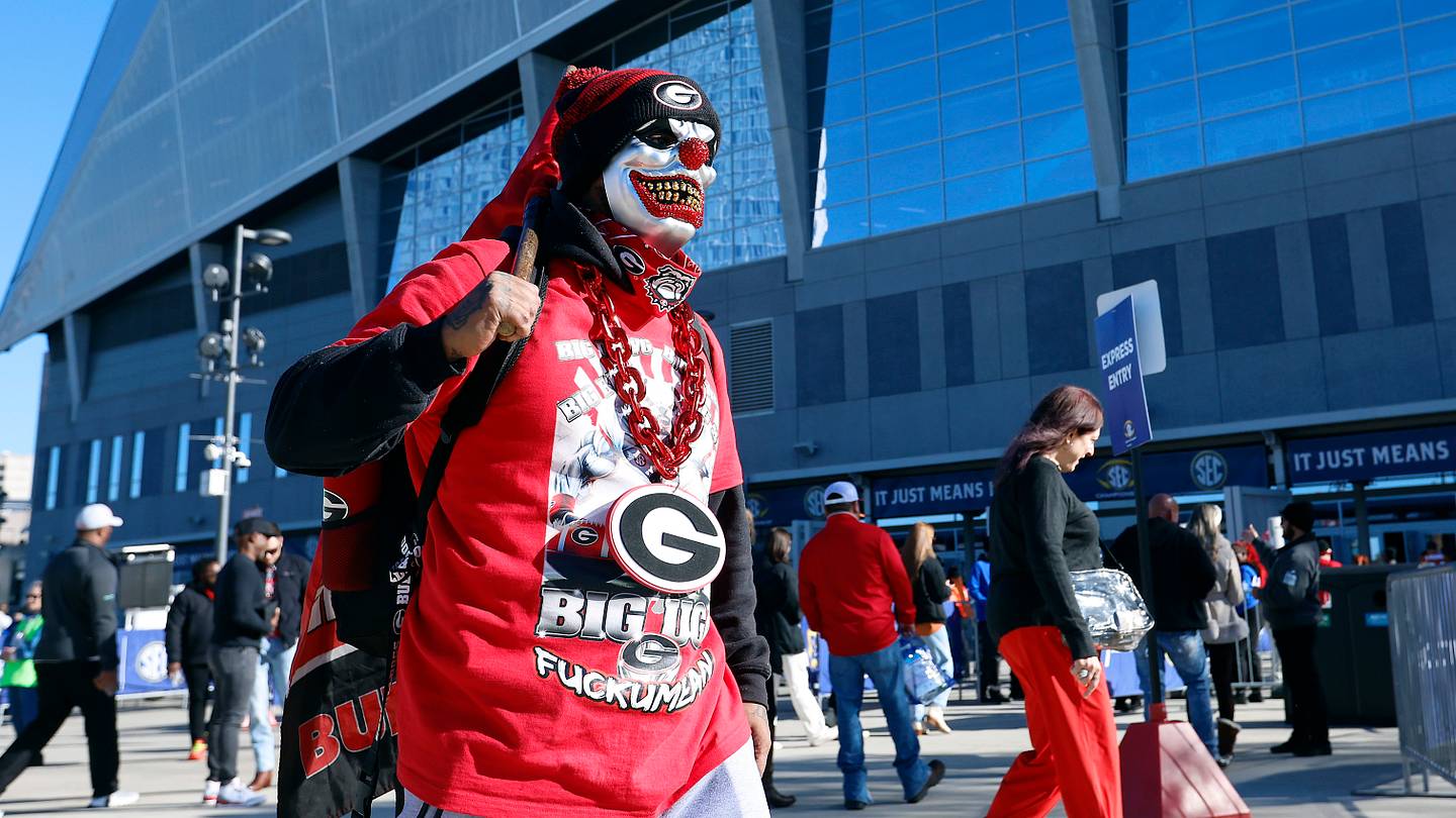 Georgia fans so desperate for validation they get catfished by fake ...