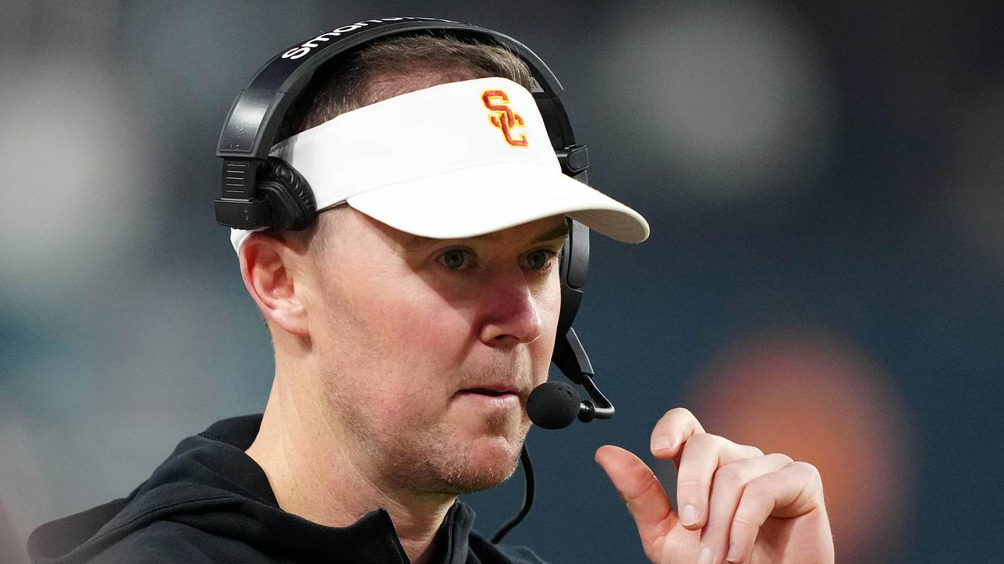 Why Offensive Line Recruit Chase Deniz Committed To USC Trojans