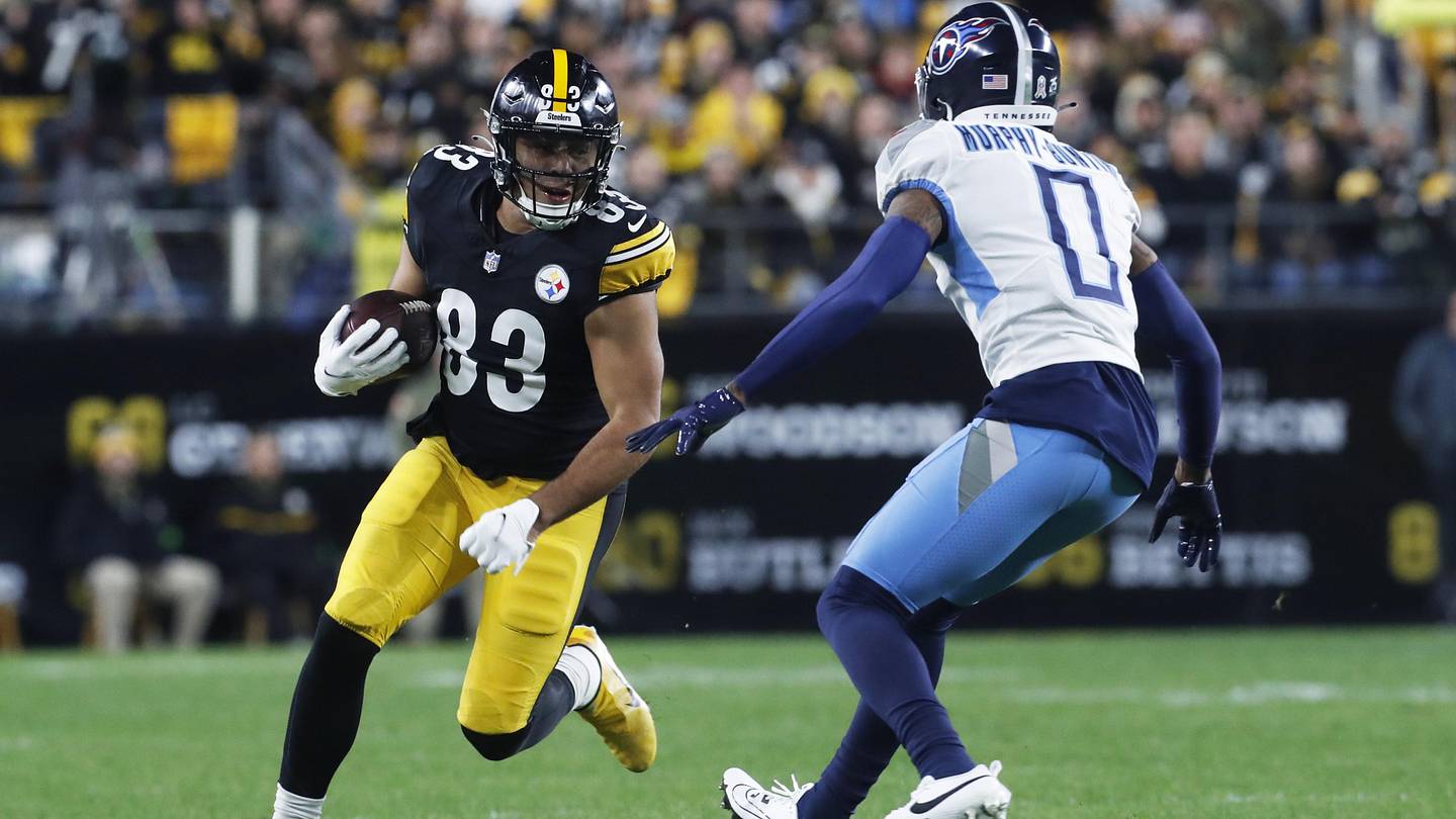 Steelers Host Youth Football Camps in Ireland