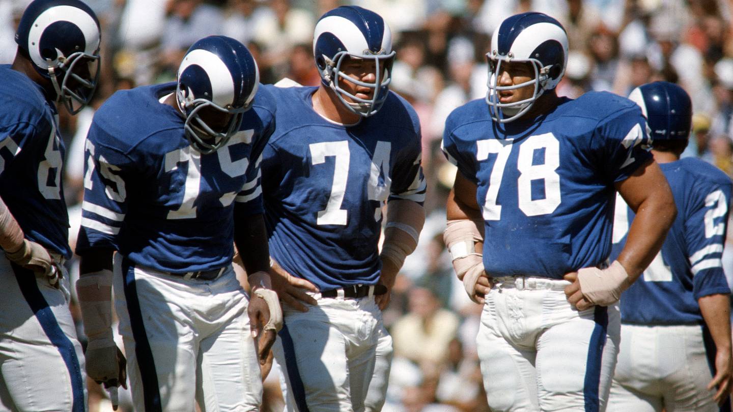 Do the LA Rams have a vintage uniform color as popular as the Eagles ...