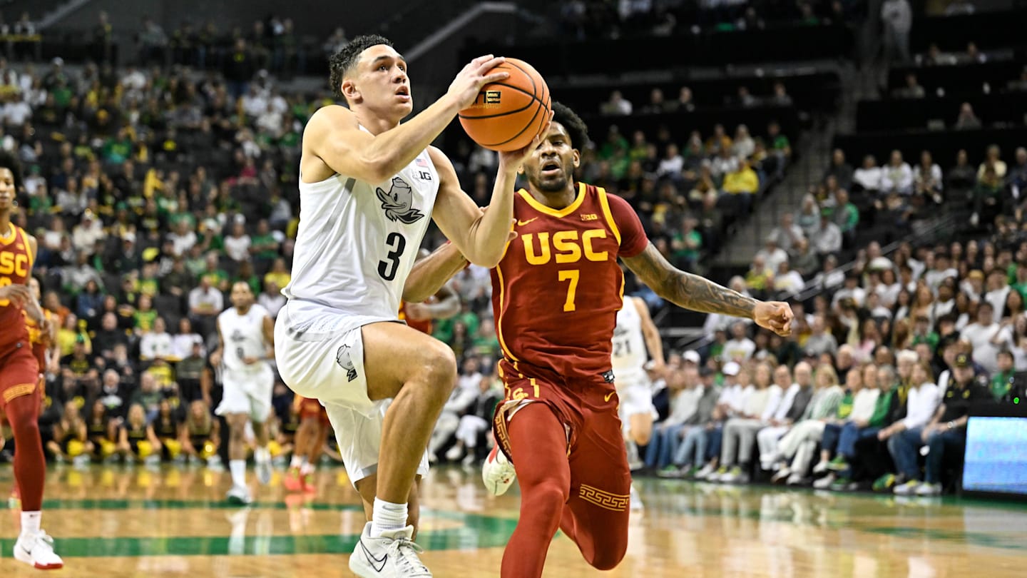 Oregon Ducks Basketball Led By Nate Bittle In Blow Out Win Over USC Trojans