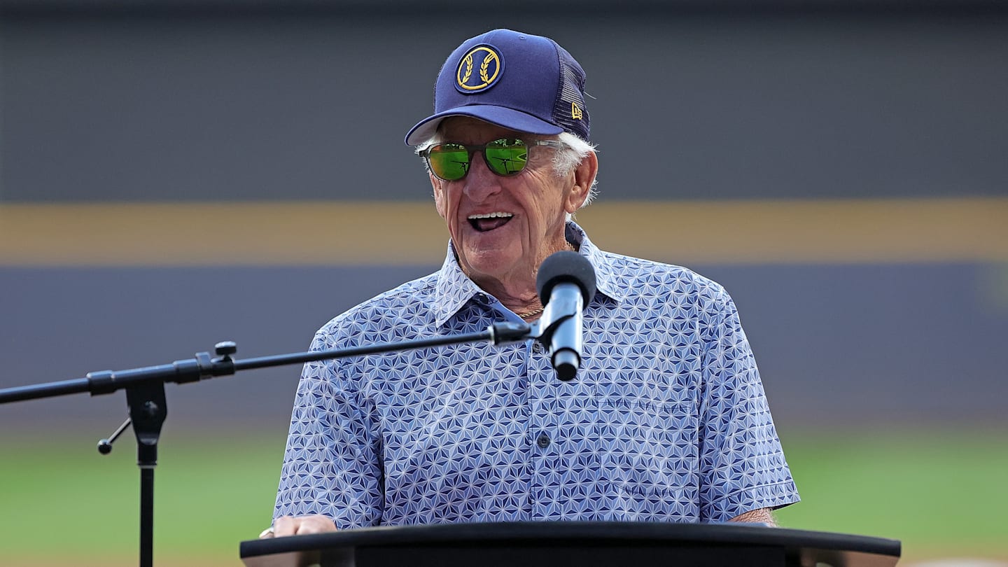 Brewers to unveil loving uniform tribute to legendary broadcaster Bob ...