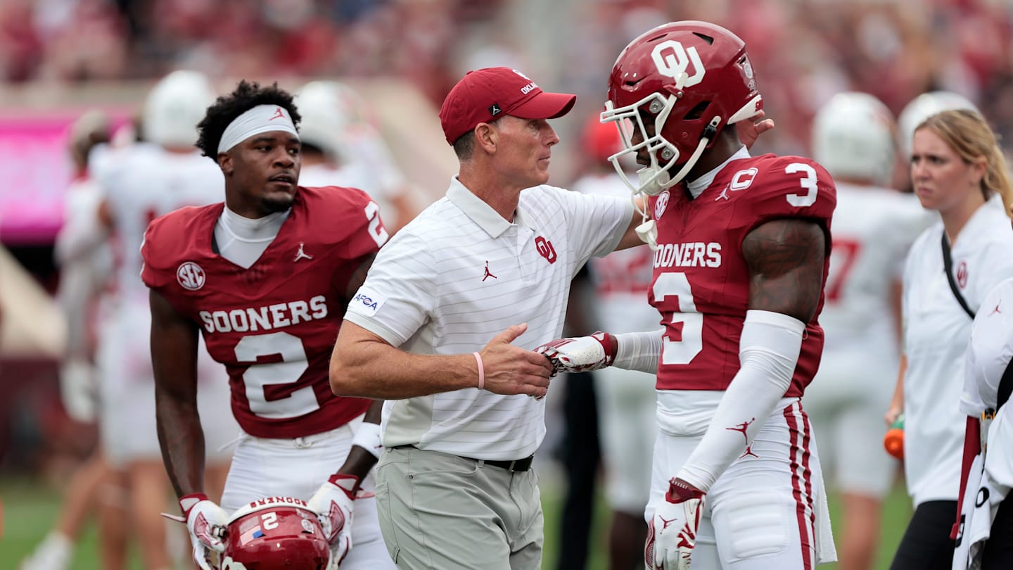 College football expert completely forgets about Sooners after bye week ...