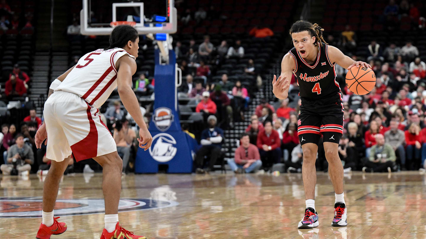 Razorbacks star guard Darius Acuff Jr. continues making national headlines