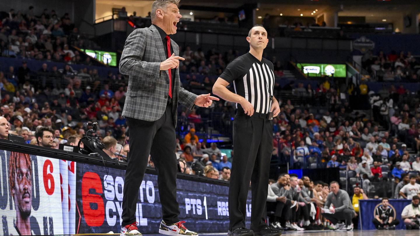 Porter Moser honored Toby Keith in the coolest way during Oklahoma's ...