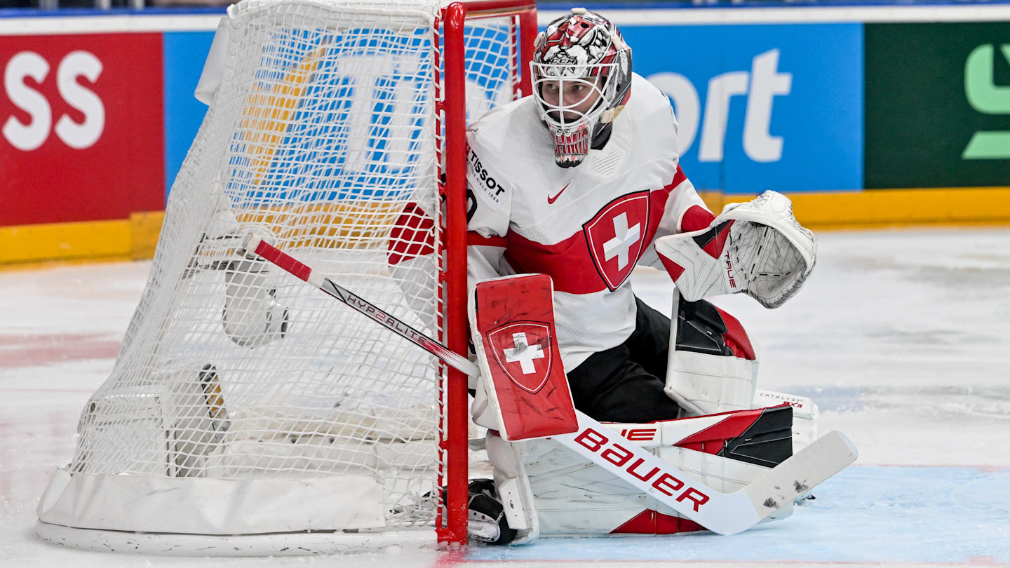 How will Akira Schmid become the Vegas Golden Knights starter?