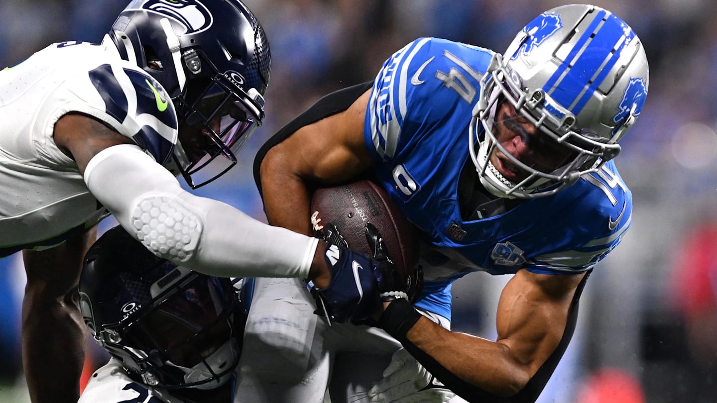 Lions wide receiver Amon-Ra St. Brown sidelined from practice by toe injury