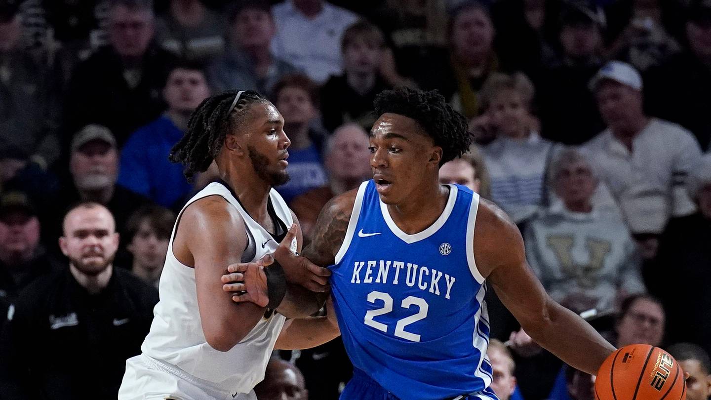 Kentucky basketball fans in full melt down after loss to Vanderbilt