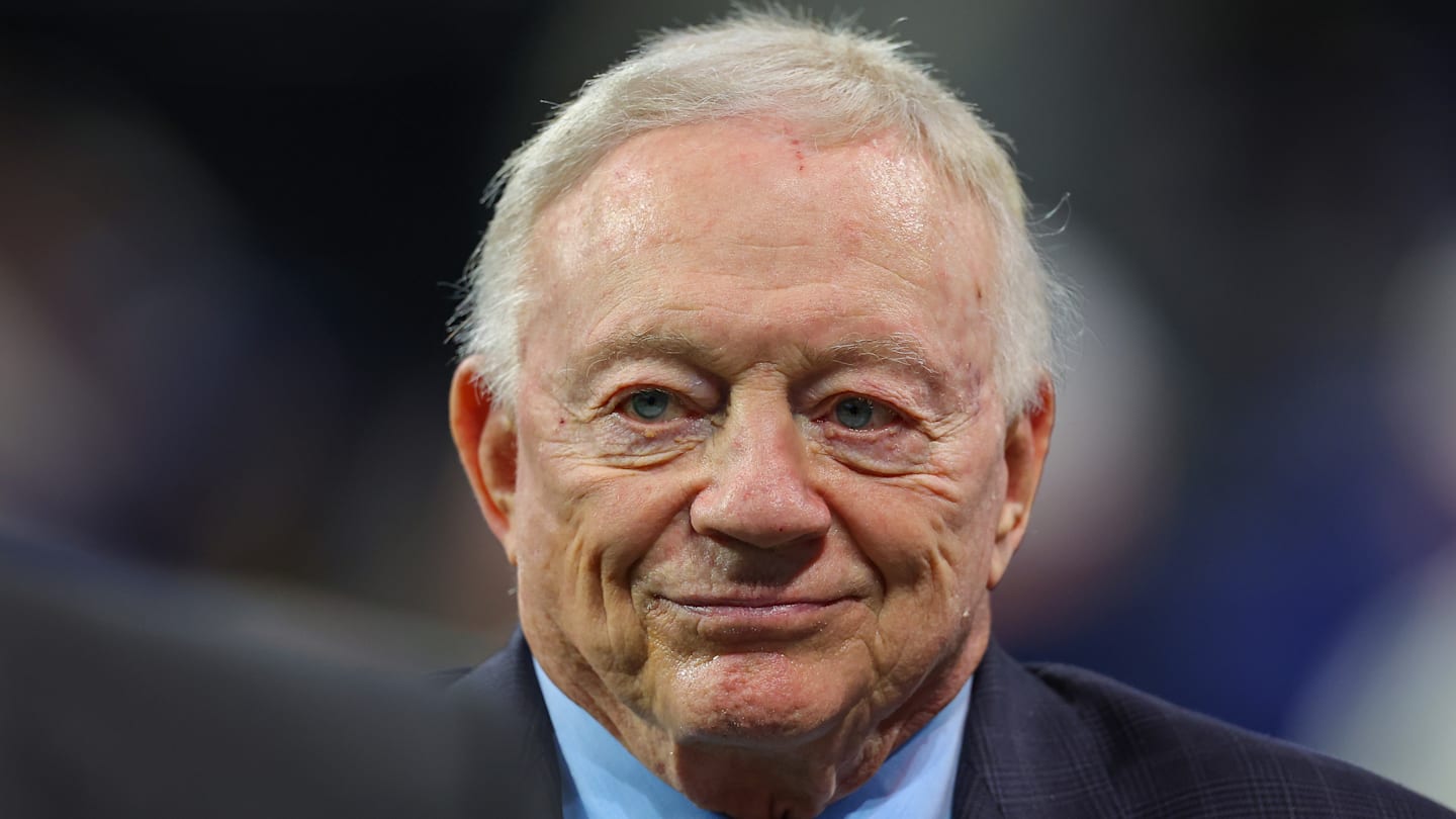 Jerry Jones can only stare at his vast Cowboys mistakes and watch ...