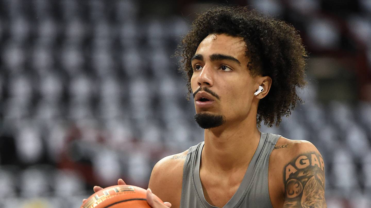 Burning Houston Mallette's redshirt "on the table" following Wrightsell ...