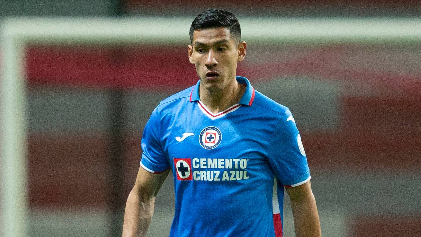¿Cuál es la situación actual entre Uriel Antuna y Cruz Azul?