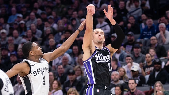 Kings Take Down Spurs in De'Aaron Fox's Return