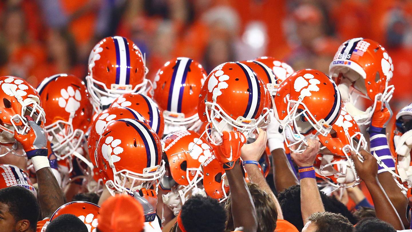 Exclusive: Clemson on SI Sits Down with Star TE Recruit Logan Brooking