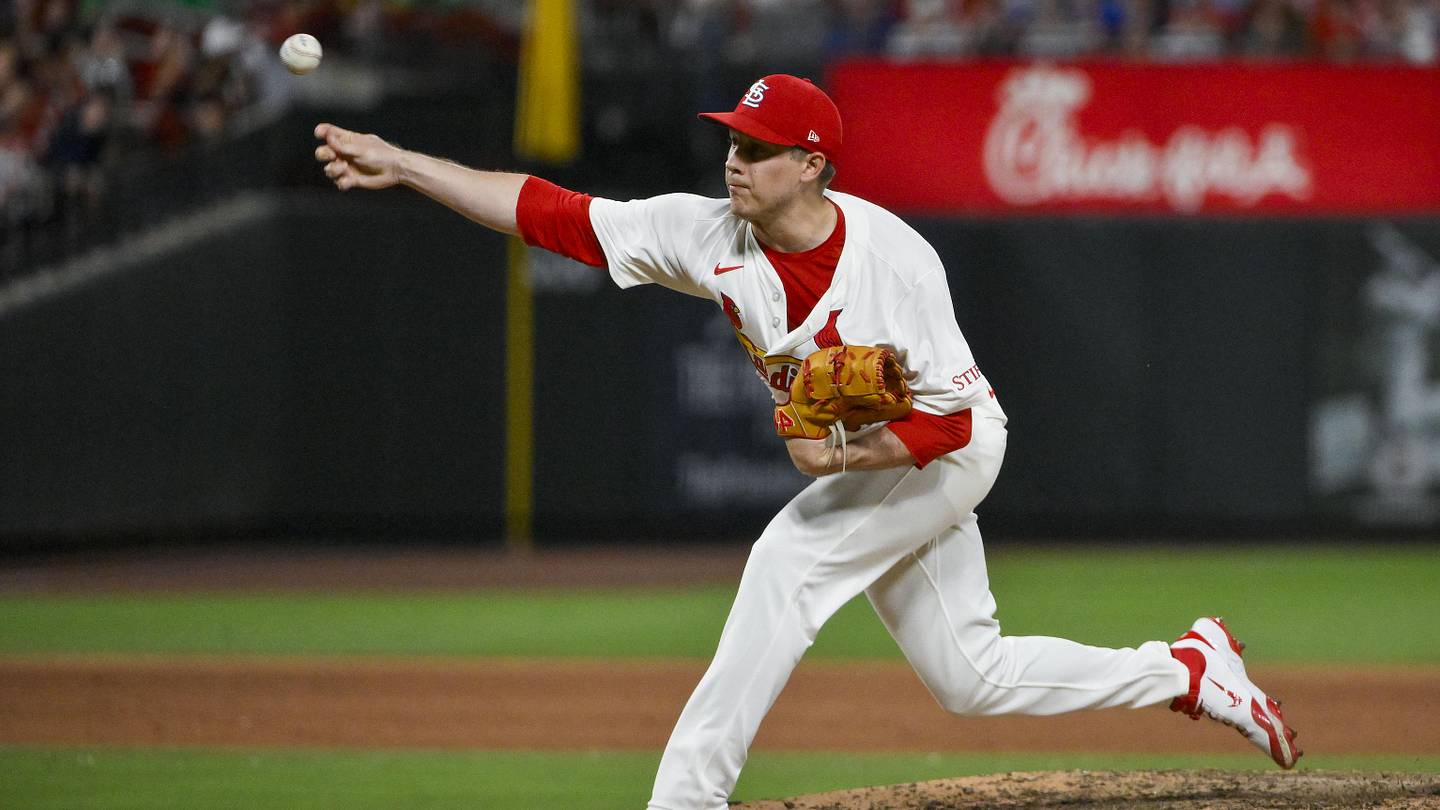 Cardinals Complete Last-Minute Trade To Send Phil Maton To Rangers