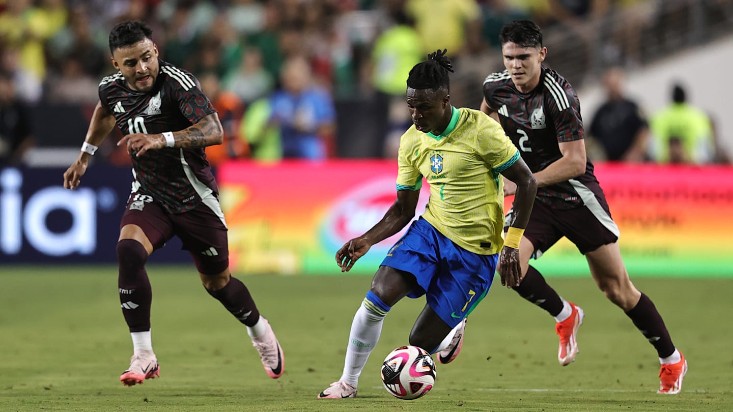 Late drama as Mexico fall to Brazil