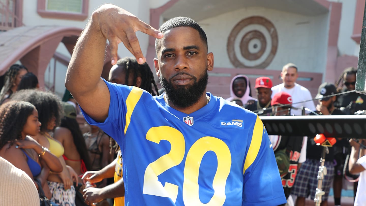 Former TDE artist Reason says he nearly went back to his 9-to-5 job ...