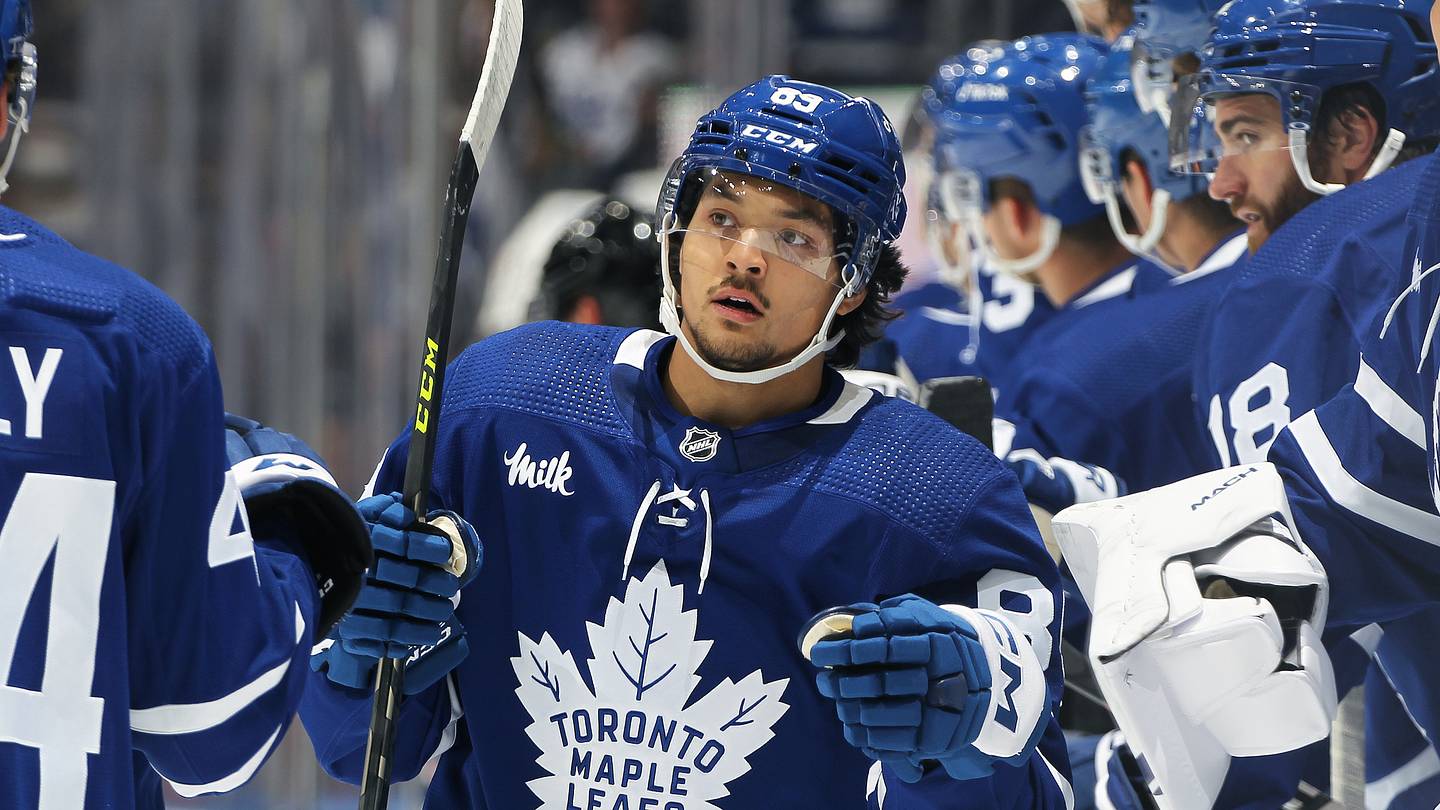 Can Toronto Maple Leafs remember that Nick Robertson is only 23?