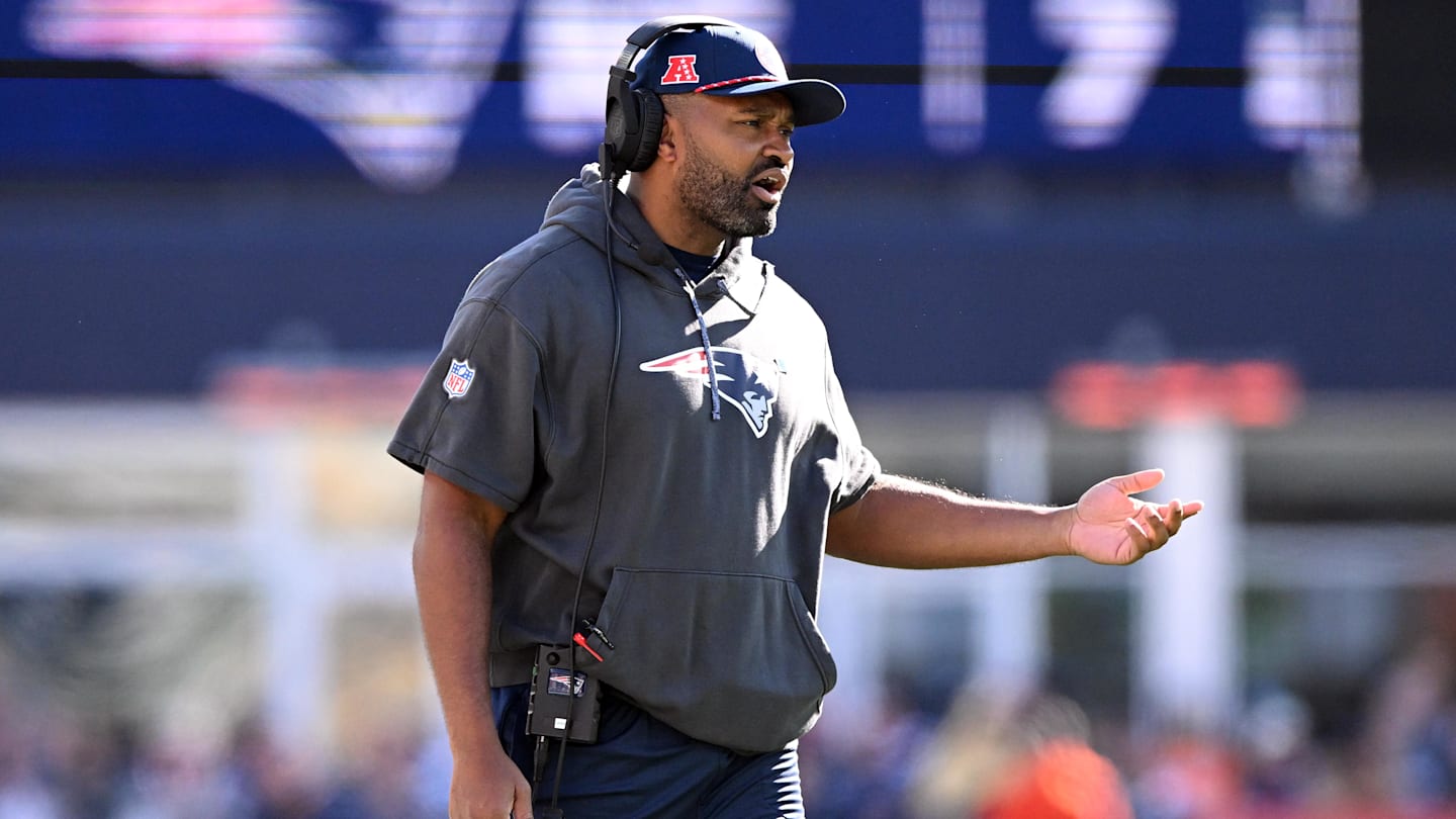 Jerod Mayo Blasts Refs After Dirty Hit That Injured Patriots' Drake Maye