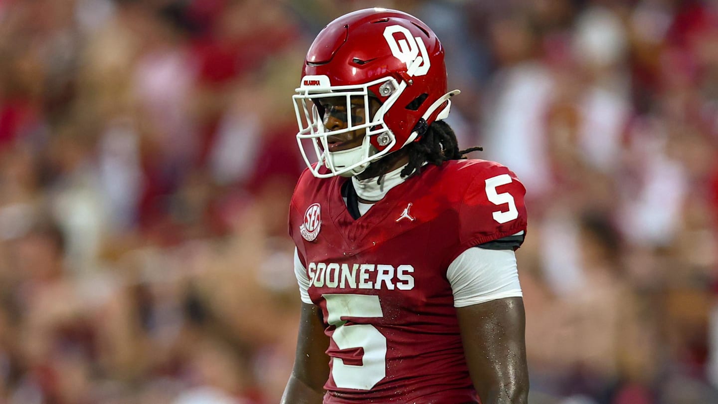 College football fans couldn't stop watching Kendal Daniels’ teeth ...