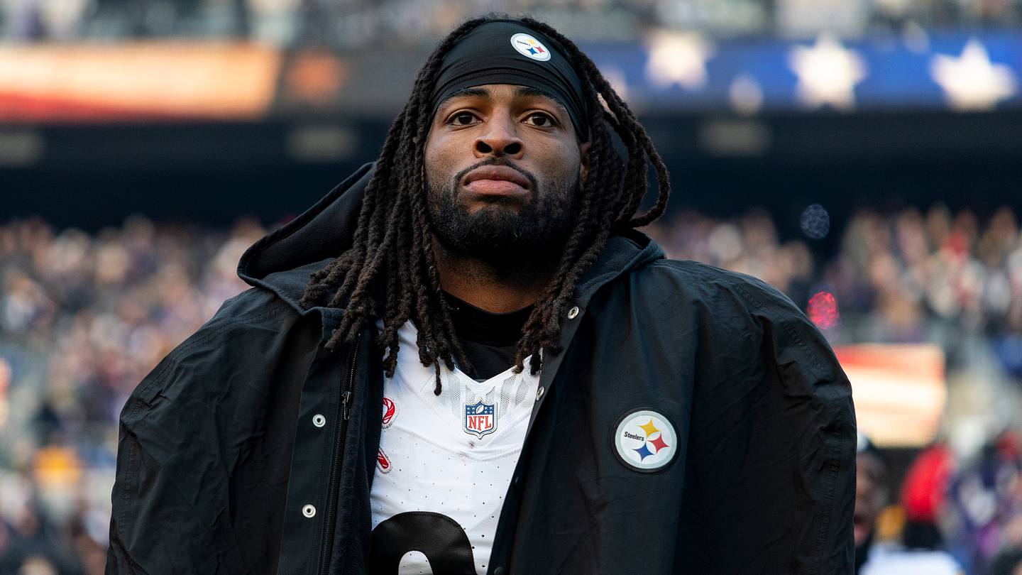 Najee Harris posts first selfie since eye injury and Chargers fans are ...