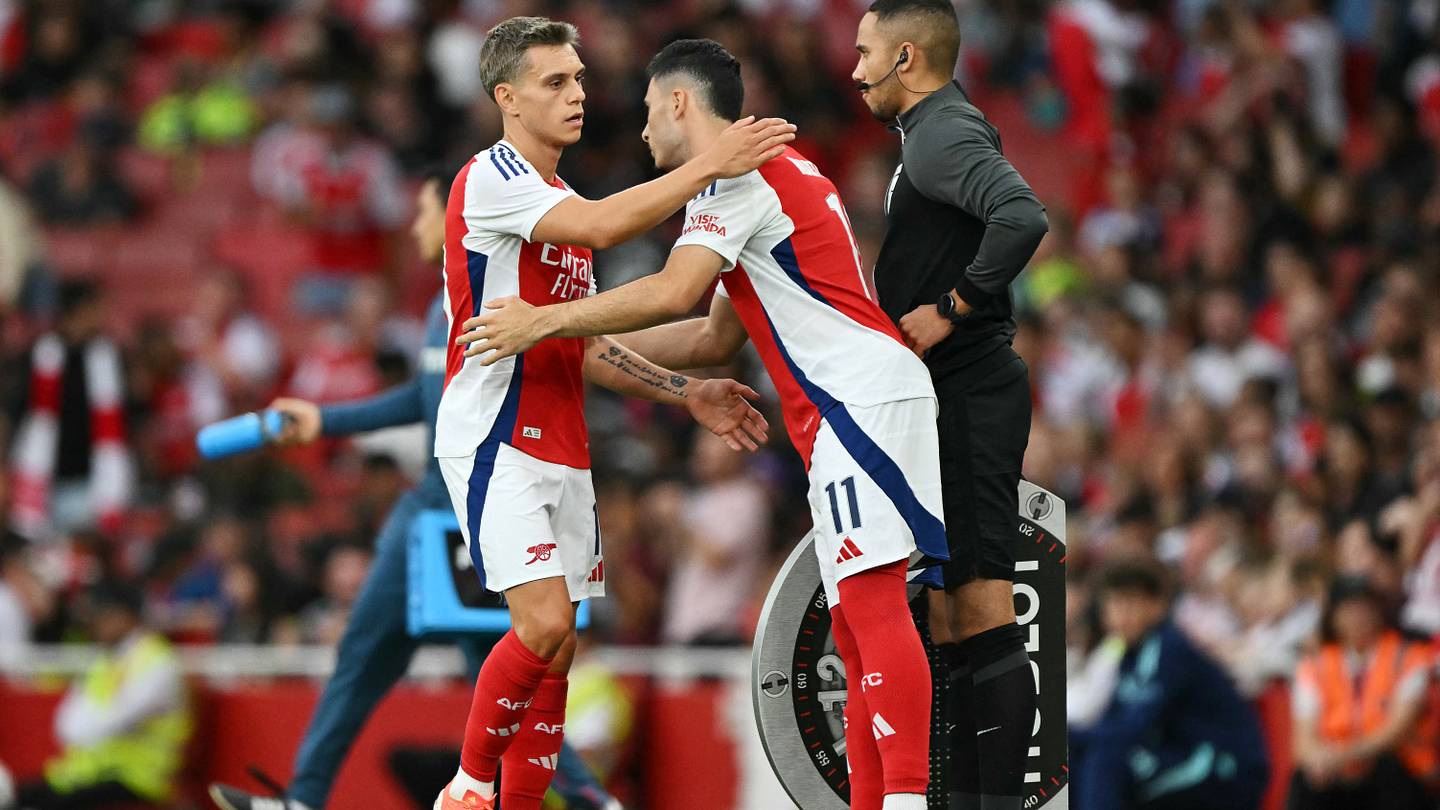Who should be Arsenal's main man on the left wing this season?