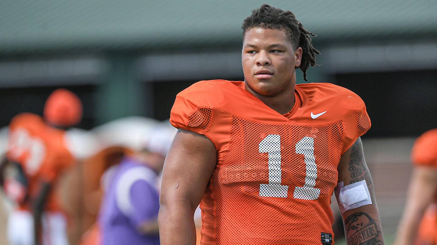6 different Clemson football position groups ranked in top 10 for 2025