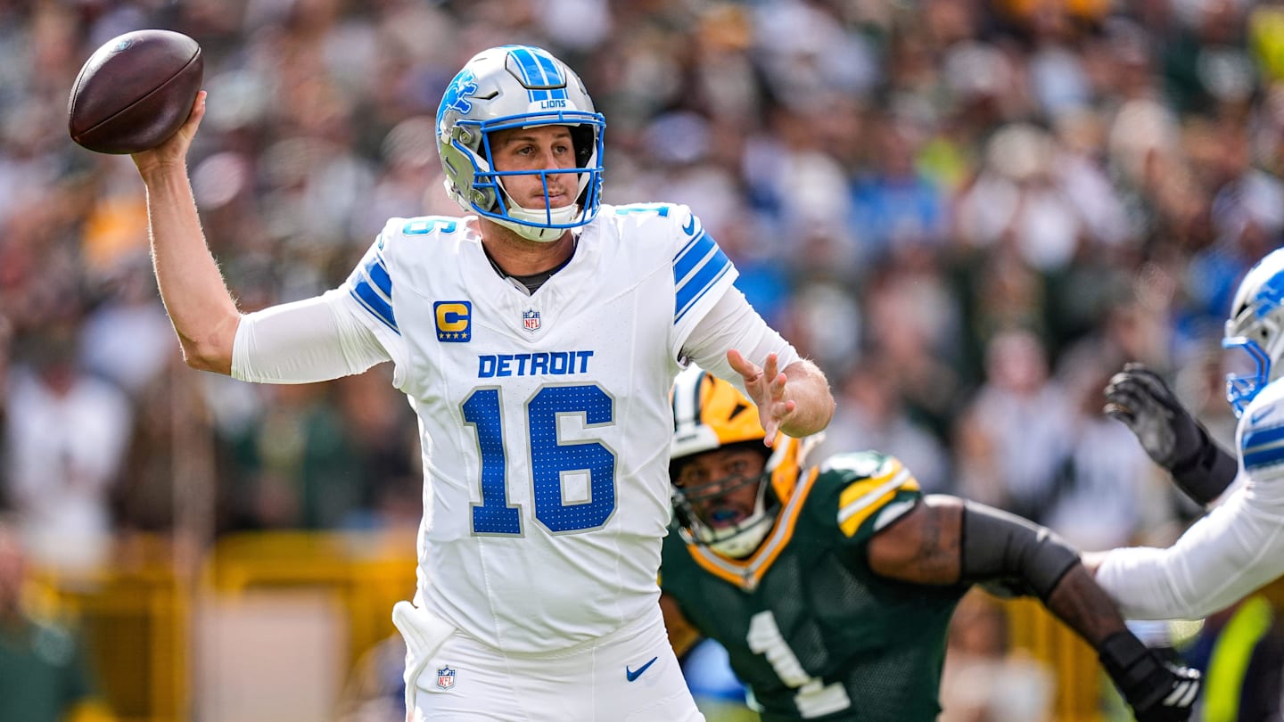 Jared Goff Deserves to Chew Out Lions OL's Pitiful Week 1