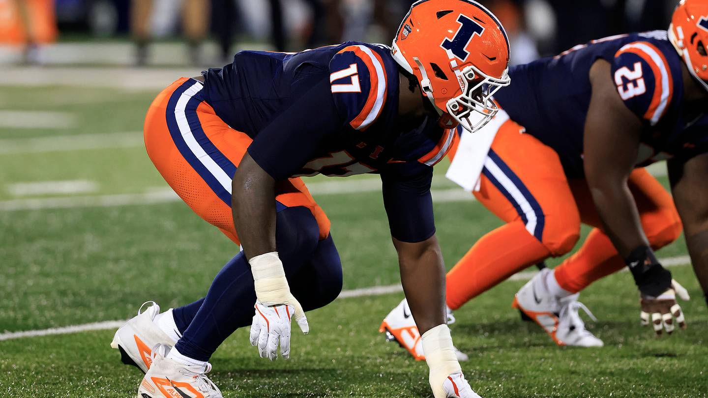 Two Illinois football players reach elite status in the Big Ten