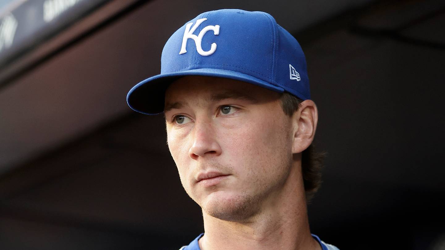 Random man broke KC Royals' Brady Singer trade early in the funniest ...
