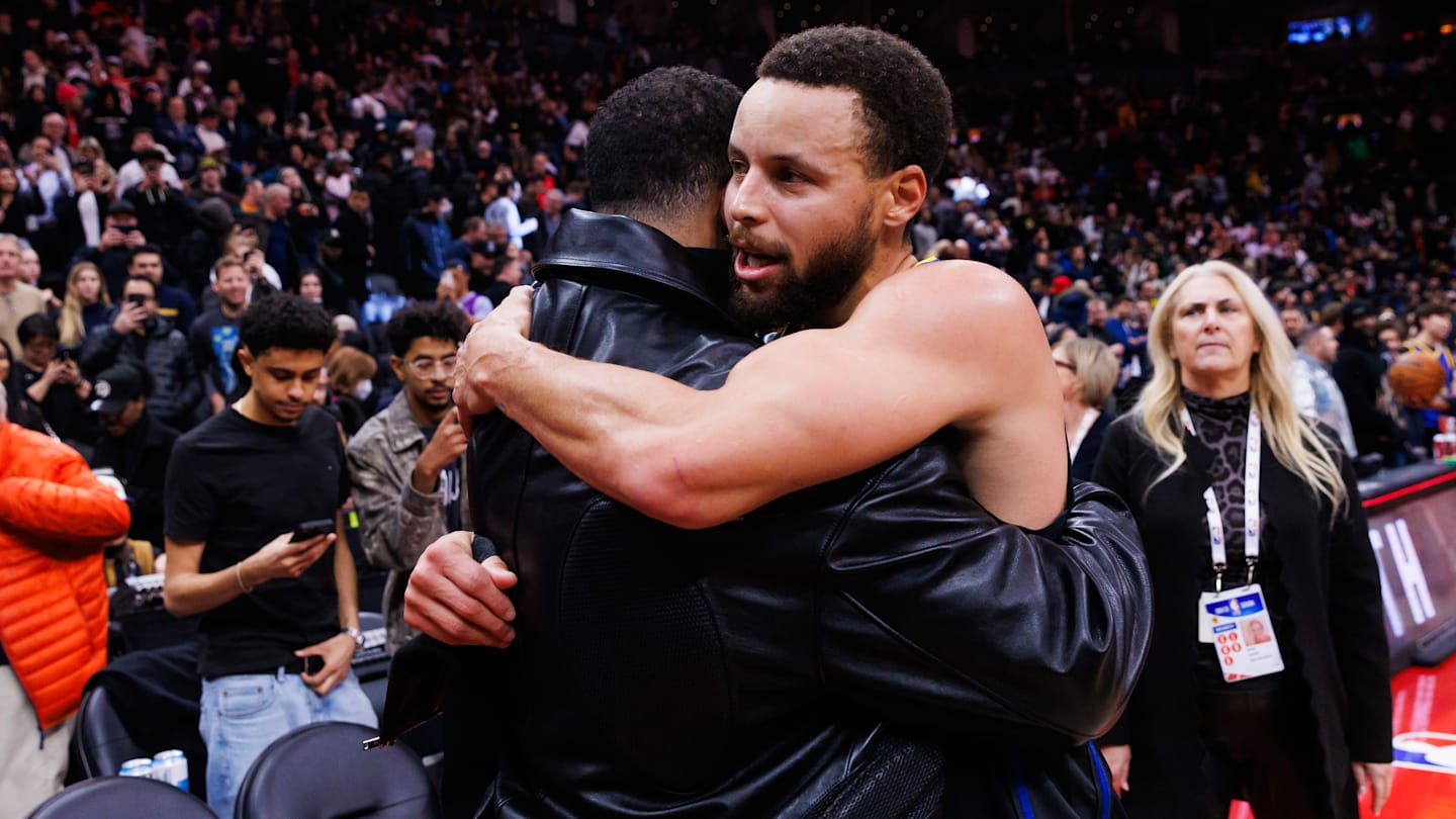 'He is so goofy:' Drake fans show love to Stephen Curry for doing the ...