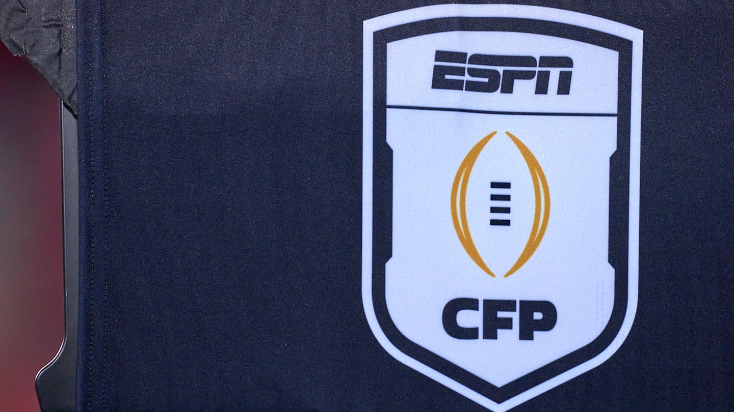 Why the CFP Selection Committee should not release rankings this week
