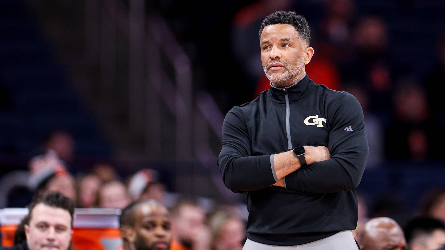 Georgia Tech head coach Damon Stoudamire refused to acknowledge the ...