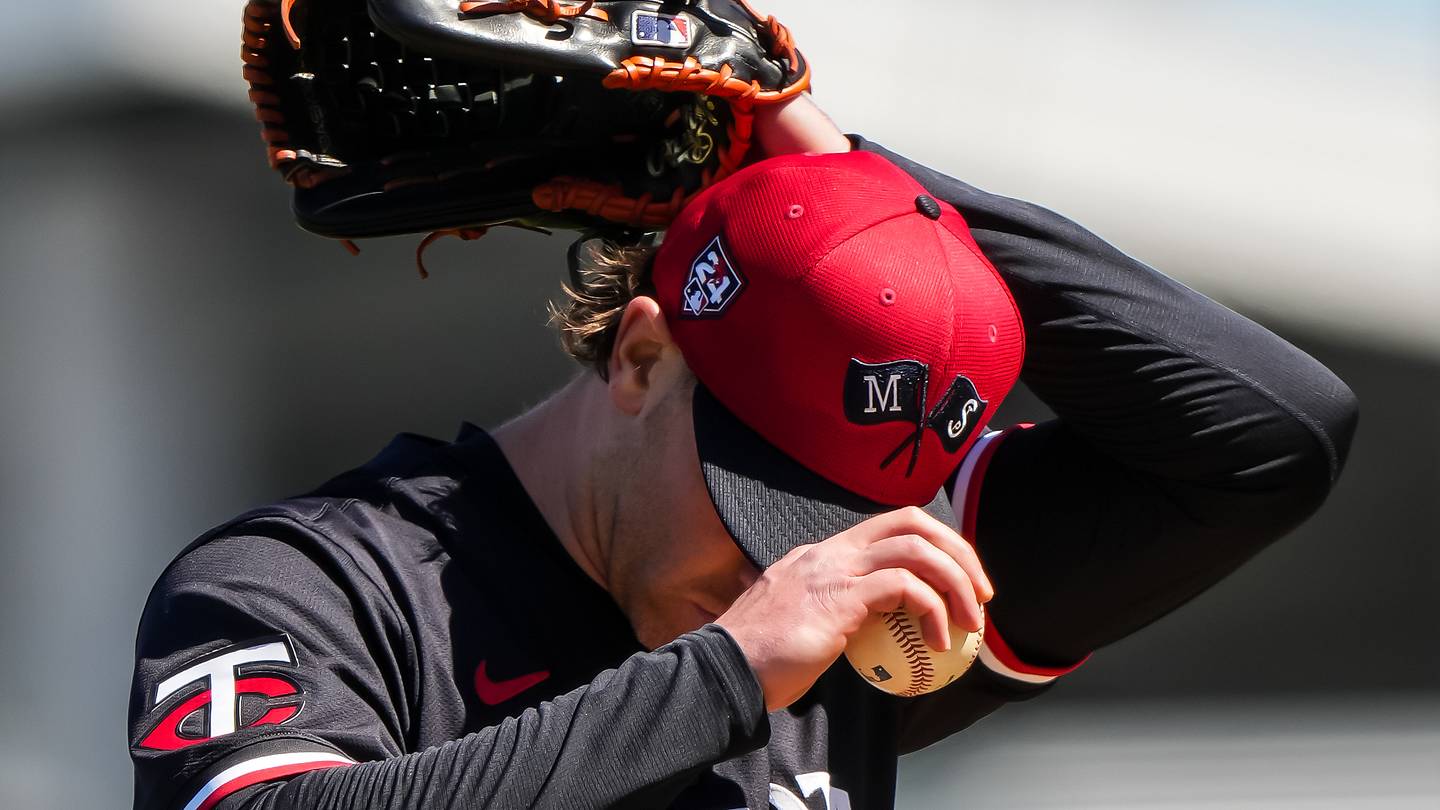 Arizona Diamondbacks DFA former Minnesota Twins pitcher from Jorge ...