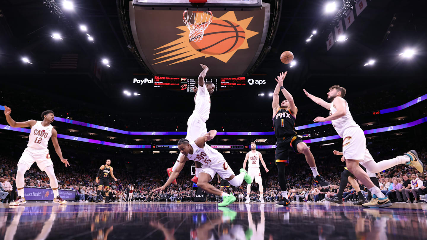 Phoenix Suns' biggest problem on full display despite hot stretch